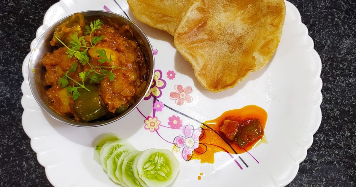 फ्राईडआलू विथ शिमला मिर्च (Fried Aloo Recipe In Marathi) रेसिपी ...