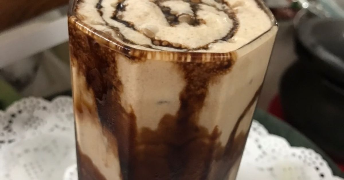 Chocolate Lassi Recipe by Anamika Banerjee - Cookpad