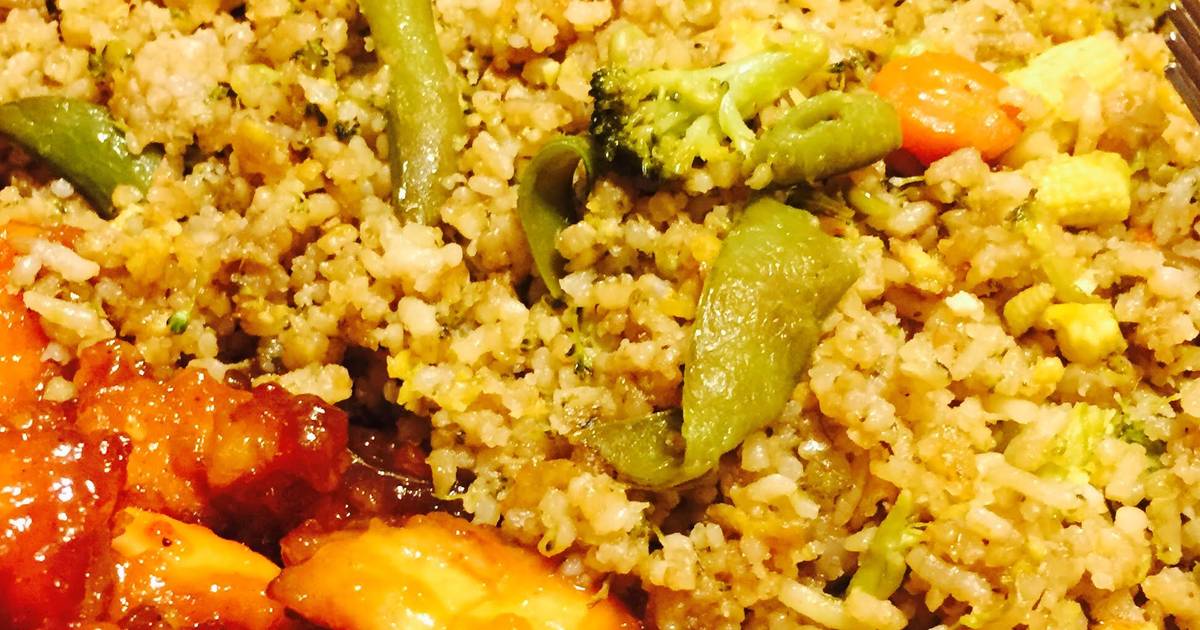 Savory Vegetable Fried Rice With Egg Recipe by Elle Woods - Cookpad