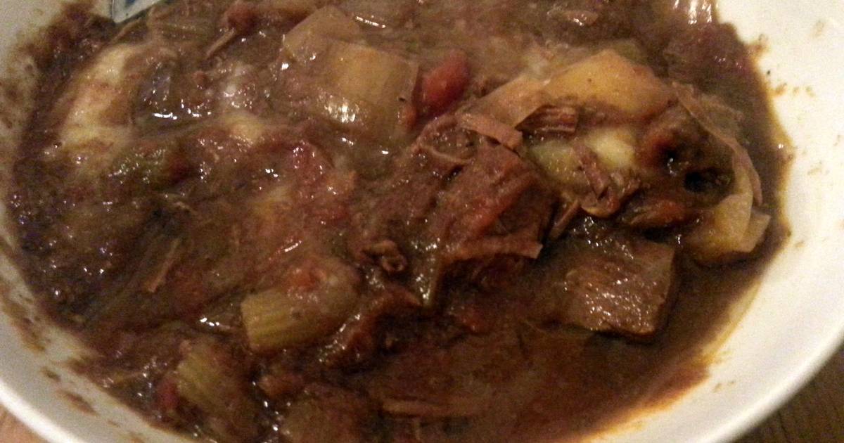 Easy beef crockpot stew Recipe by Badger_Badgerson - Cookpad