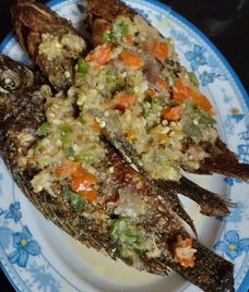 Resep ikan nila goreng rumahan enak dan mudah - Cookpad