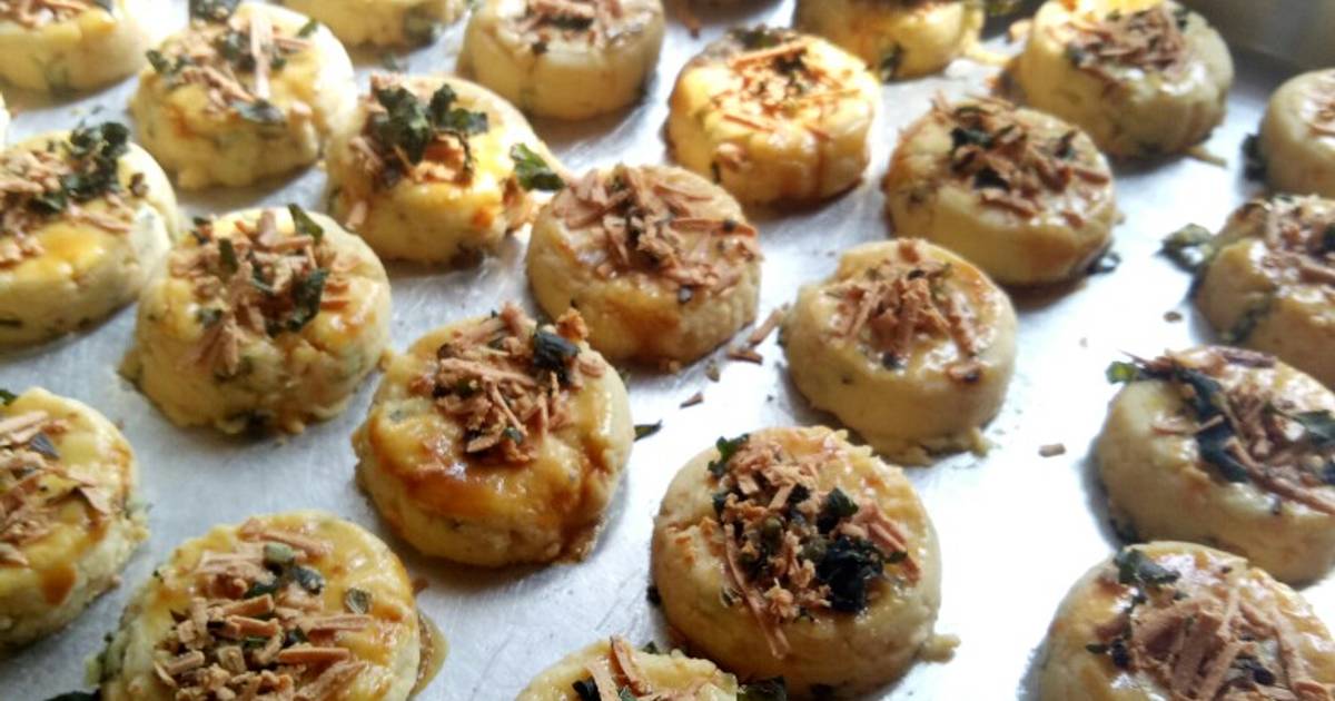 Resep Garlic cheese cookies oleh kikicooks - Cookpad