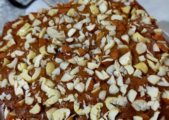 Jaggery cake Recipe by bharti Ramnani - Cookpad