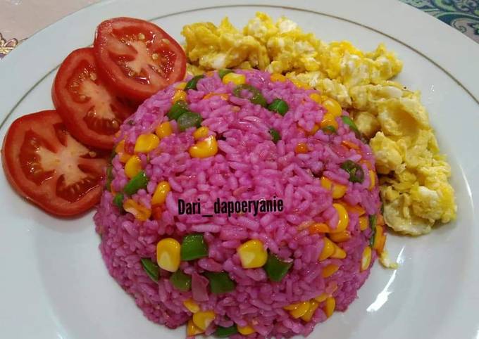 Resep Nasi goreng pink oleh Wayan Adnyani - Cookpad