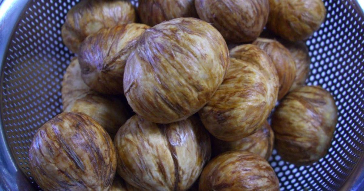 How To Peel The Outer Skin Of Chestnuts (My Mother's Version) Recipe By ...