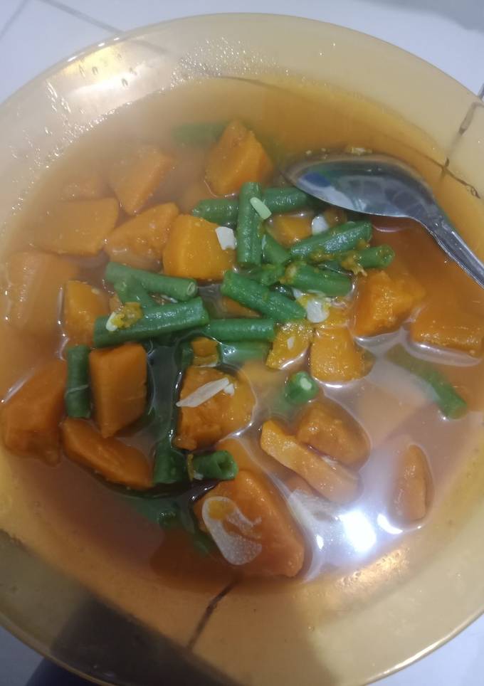 Resep Kuah bening labu kuning dan kacang panjang oleh hilwa - Cookpad
