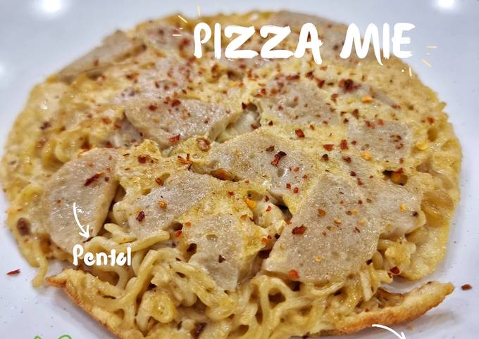 Resep Pizza Mie Goreng dengan Pentol oleh Riani Nakamil - Cookpad