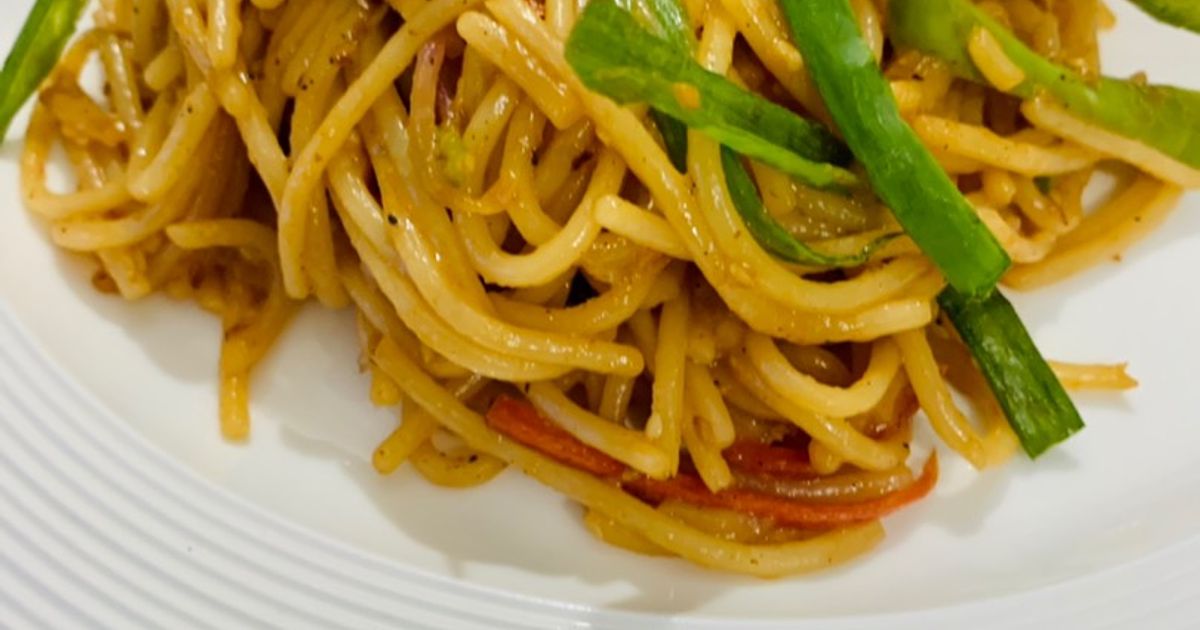 Thai Style Chicken Spaghetti With Soya Chili Dip Recipe by Sarosh ...