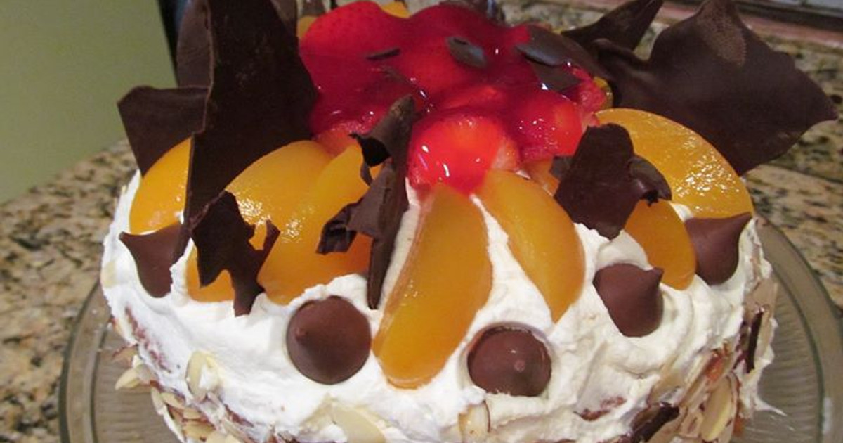 Pastel De Vainilla (Básico) Con Frutas Y Chantilly A Lo Carmelita ...