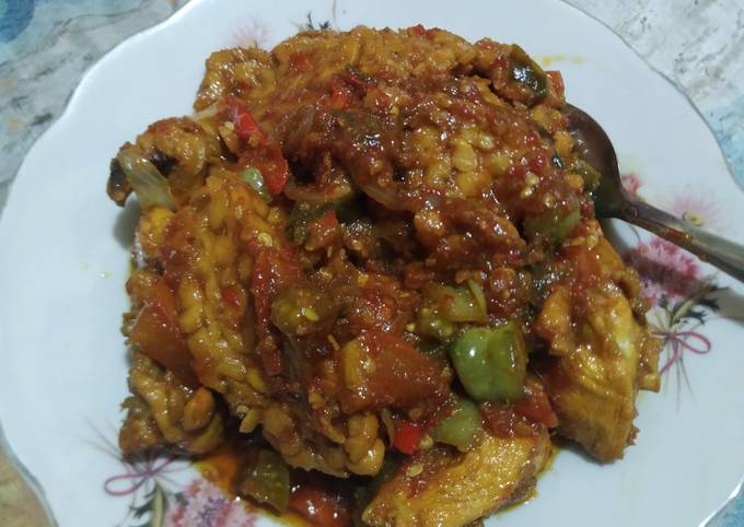 Resep Ayam tempe bumbu Bali oleh Furi Wijayanti Wijayanti - Cookpad