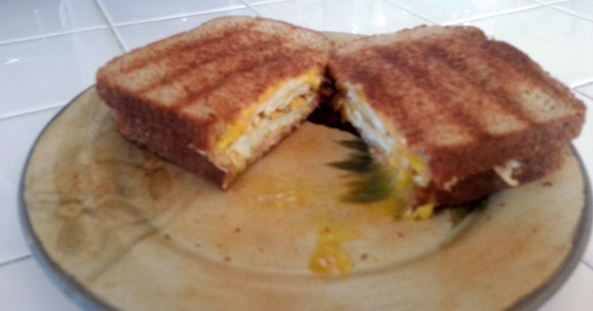 Monster Ham & Egg Breakfast Panini Recipe By Vadle.Eldav