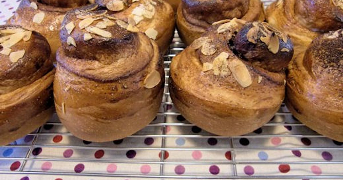 Rolled And Cut Cinnamon Rolls Recipe By Cookpad.Japan