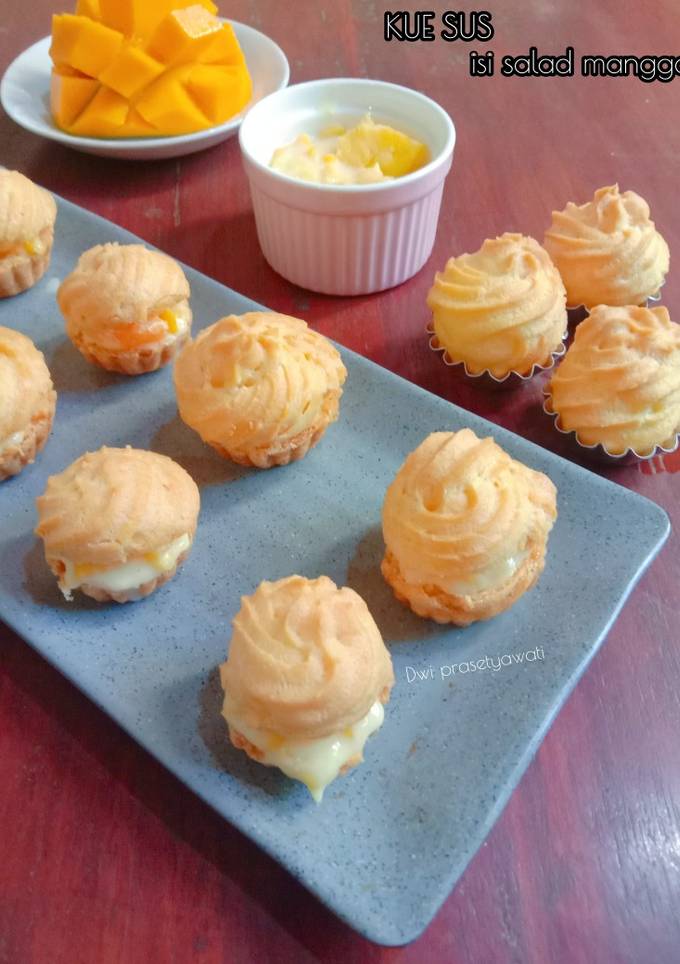 Resep KUE SUS vla salad mangga nanas oleh Dwi Prasetyawati - Cookpad