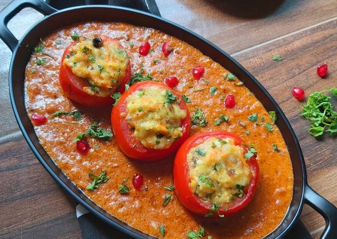 Stuffed Cheesy Tomato in Creamy Gravy Recipe by PV Iyer - Cookpad