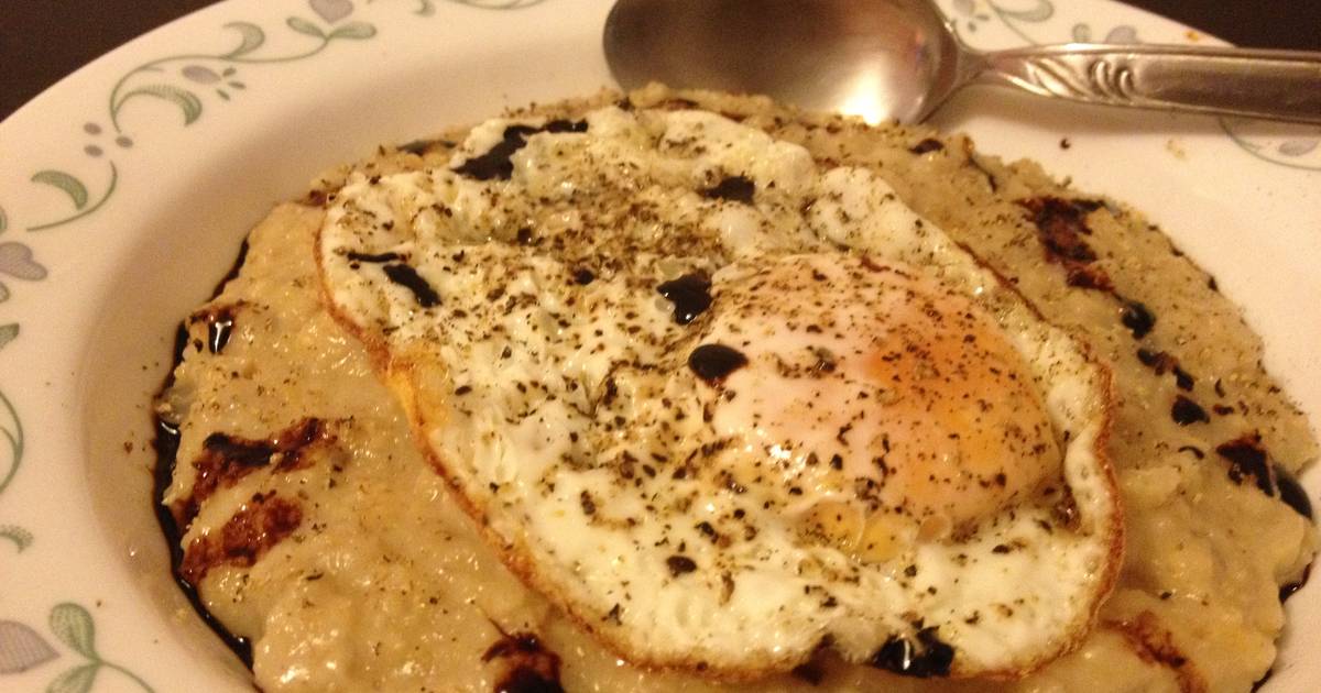 Asian Style Savoury Oatmeal with Fried Egg Recipe by Nirmala Prem - Cookpad