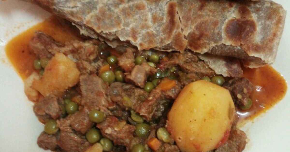 Beef Peas Stew With Brown Chapati Recipe by Josephine Kemunto - Cookpad