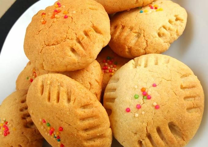 Buttered cookies Recipe by Ayyush_hadejia - Cookpad