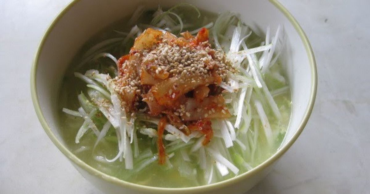 Salty Ramen With Leek And Kimchi Recipe By Cookpad.Japan