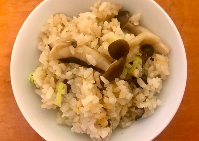 Resep Kinoko Gohan (Nasi Jamur) oleh Christine Octo Veronica - Cookpad