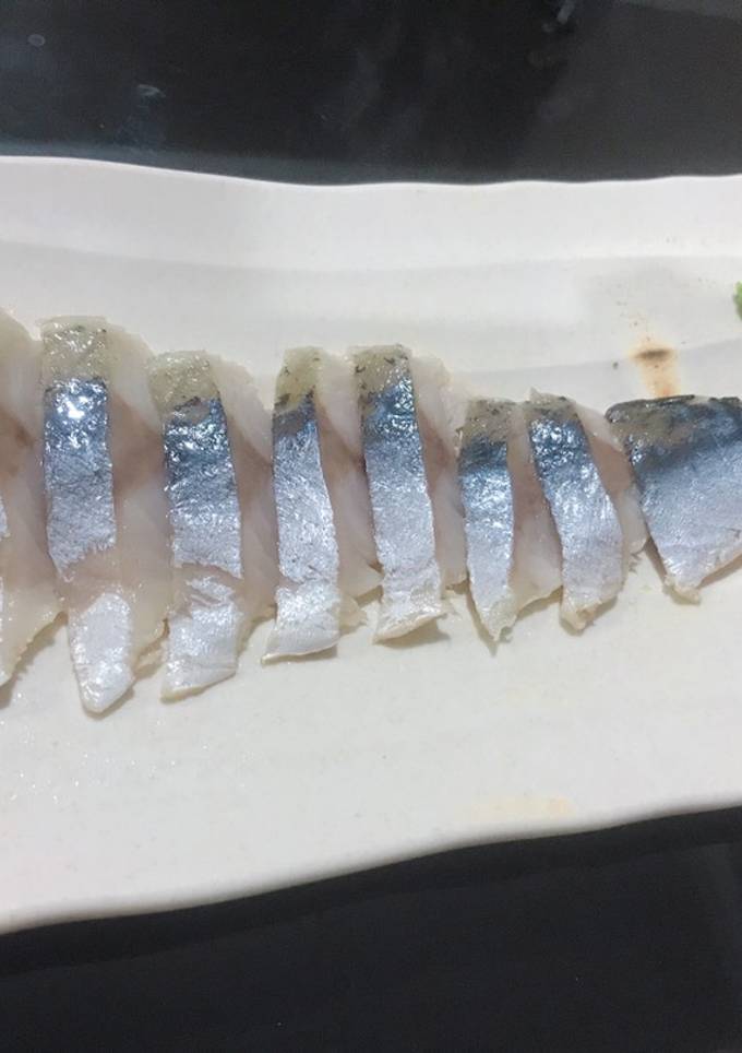 Resep Shime saba (cured mackerel), pickled fish oleh Farahrs - Cookpad
