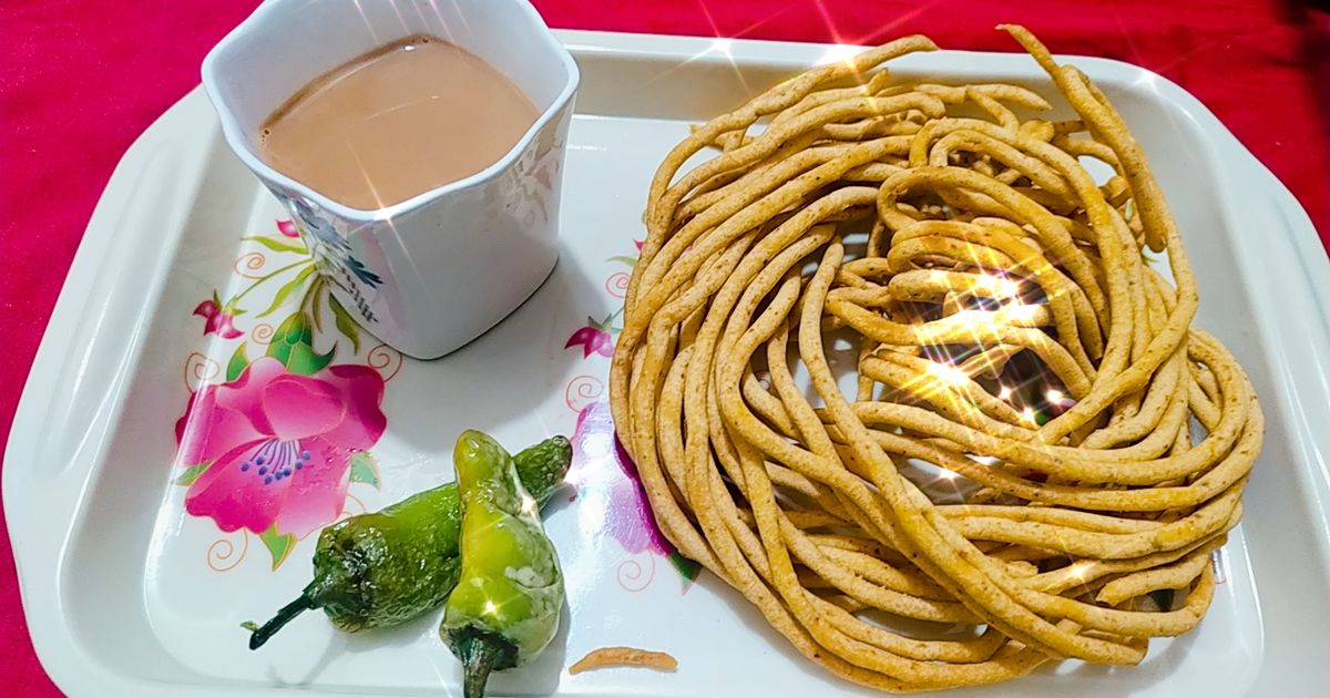 Daksha Vikani દ્વારા રેસીપી તીખા ગાંઠિયા (Tikha Ganthiya Recipe In ...