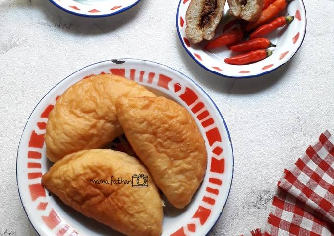 Resep Panada isi ikan peda oleh Mama fathan - Cookpad