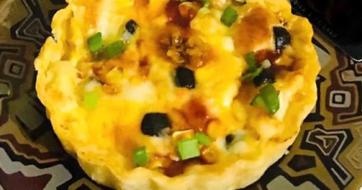 Baked cheesy pie Recipe by Meerab Rais - Cookpad