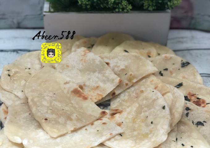 طريقة عمل خبز نان بالشيدر على اصولها بطريقة سهلة وسريعة من مطبخ عبوره ...