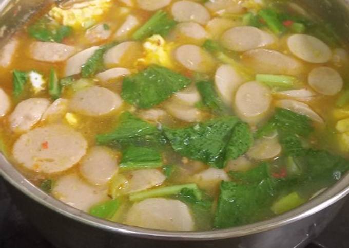 Resep Seblak bakso sosis oleh Qoty Jaya - Cookpad