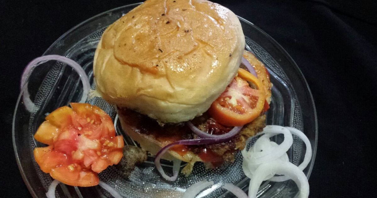 Chapli Kabab Burger Recipe by Mrs Farhan - Cookpad