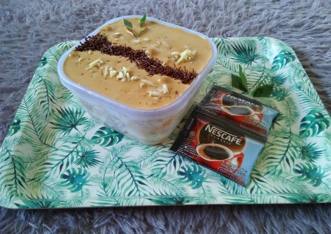 Resep Dalgona desert box dr remukan kue oleh Andriyani Novitasari - Cookpad