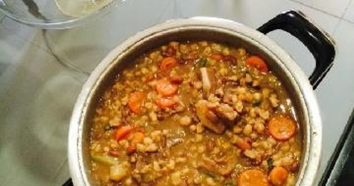 Samp And Beans With Beef And Veggies Recipe by nchiliza64 - Cookpad