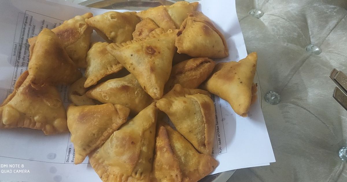 Mini Samosa Recipe by Diksha Arora - Cookpad