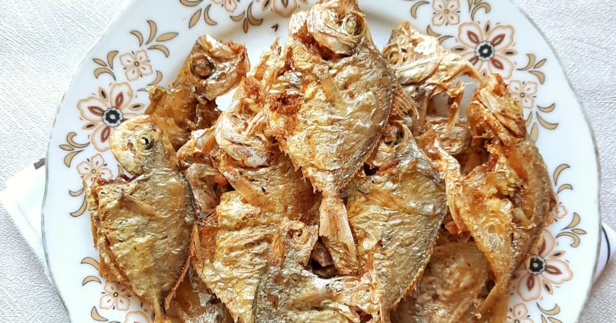 Resep ikan pepetek rumahan enak dan mudah - Cookpad
