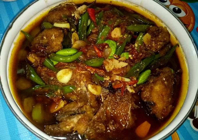 Resep Ikan+pete bumbu tauco oleh Dewi Febryna - Cookpad
