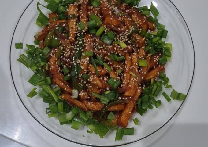 Crispy chilli potato Recipe by Ms. Shreya's Kitchen - Cookpad