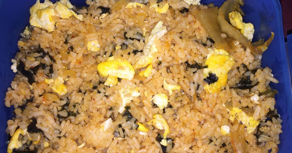 Resep Kimchi Pokkeumbap (Nasi Goreng Kimchi Ala Korea) oleh Eva Jieva ...