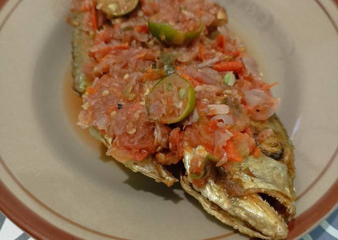 Resep Trakulu Goreng Sambel Pecak oleh Selvie Sutrisno - Cookpad