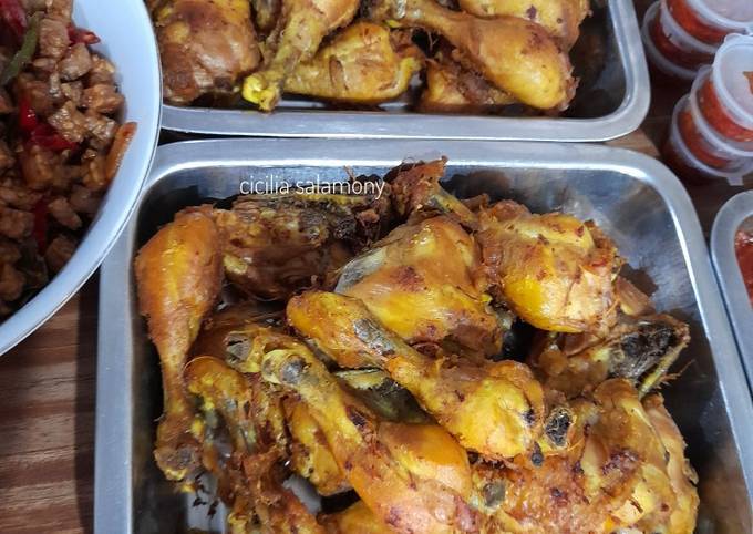 Resep Ayam Goreng Nasi Box oleh Cicilia Yustina Salamony - Cookpad