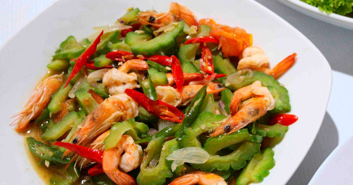 Resep Pare tumis udang tauco oleh Lilyhusnikitchen - Cookpad