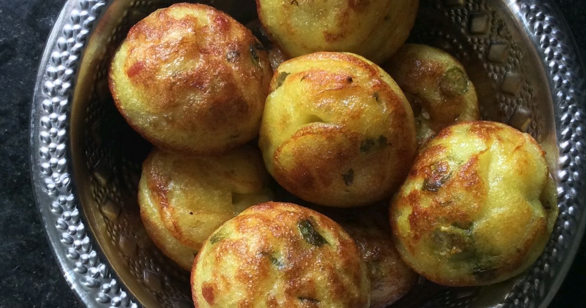 Kuzhi Paniyaram / Spicy Pan Cake Recipe by Nidharshana Kitchen - Cookpad