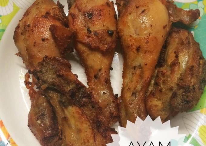 Resep Ayam Goreng Kuning oleh Ria Anggraini - Cookpad