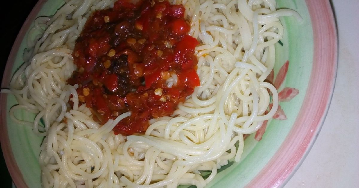 Sphag With Sauce Recipe by Aishatu Jami'u - Cookpad