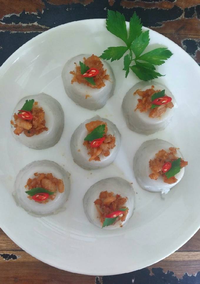 Resep Jenang Upih (Talam Gurih) topping Ebi Pedas oleh Ria Mamanya Tata ...