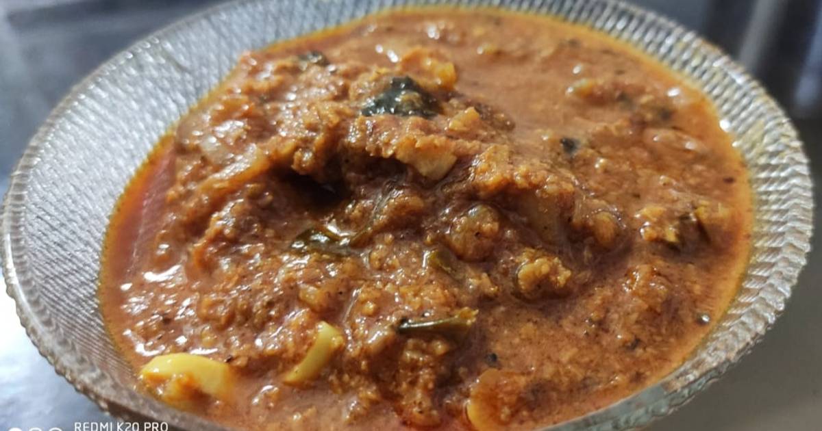 Kerala Style Spicy Chicken Curry Recipe by Arathi Variar - Cookpad