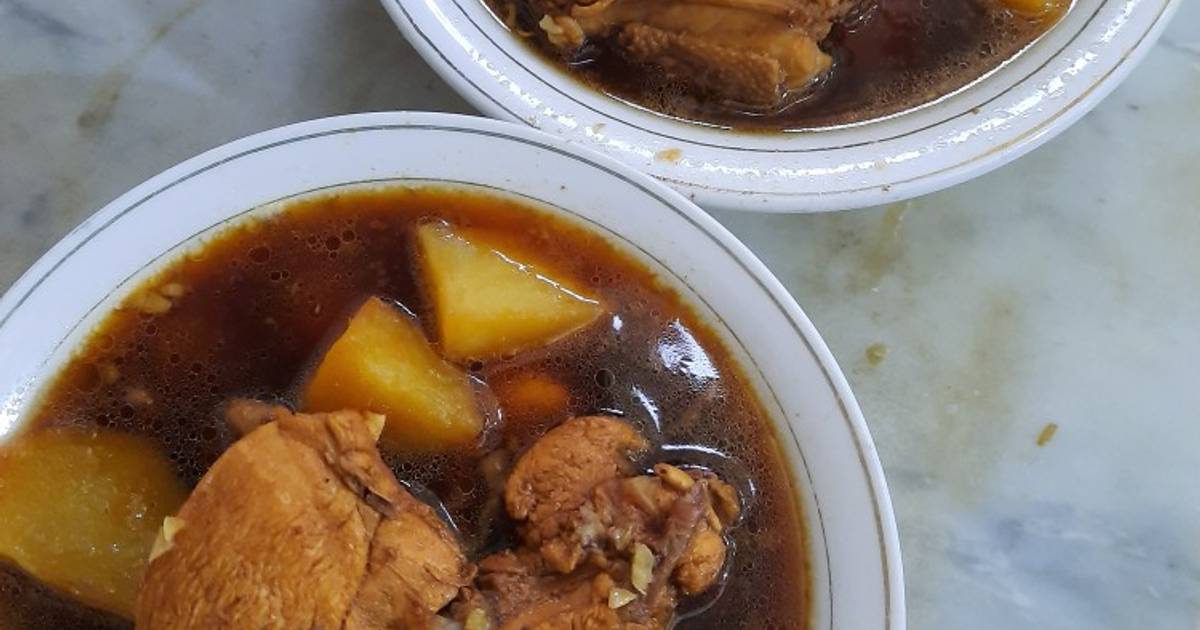Resep Ayam Kentang Kuah Kecap oleh Benita Vashti - Cookpad