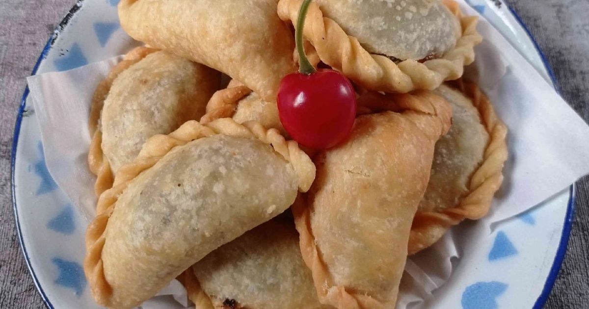 Resep Pastel Pisang Coklat oleh Mama Queen - Cookpad