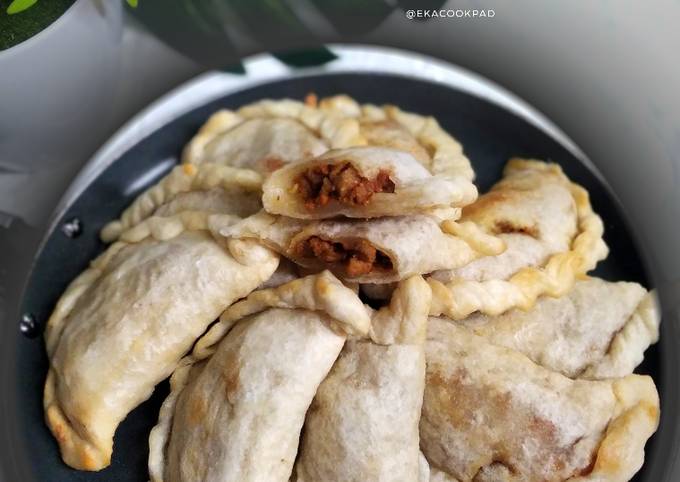 Resep Cireng Pedas Isi Oncom oleh Eka Utami - Cookpad