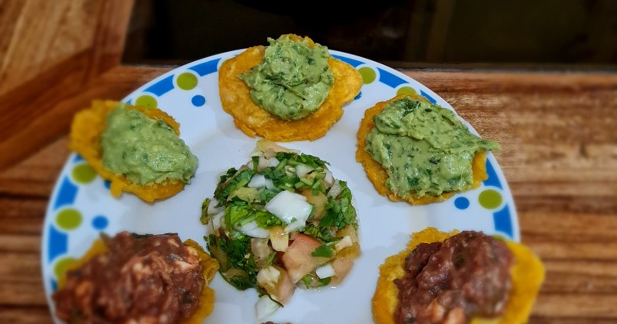 Patacones, Con Frijoles Con Queso Y Con Guacamole Receta de Jesenia ...