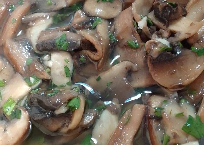 Hongos a la provenzal Receta de Bárbara López- Cookpad